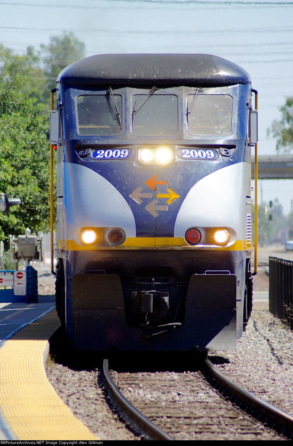 CDTX 2009 West Head-On